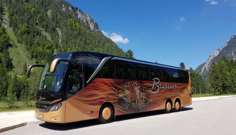 Der schönste Bus | Busreisen.cc